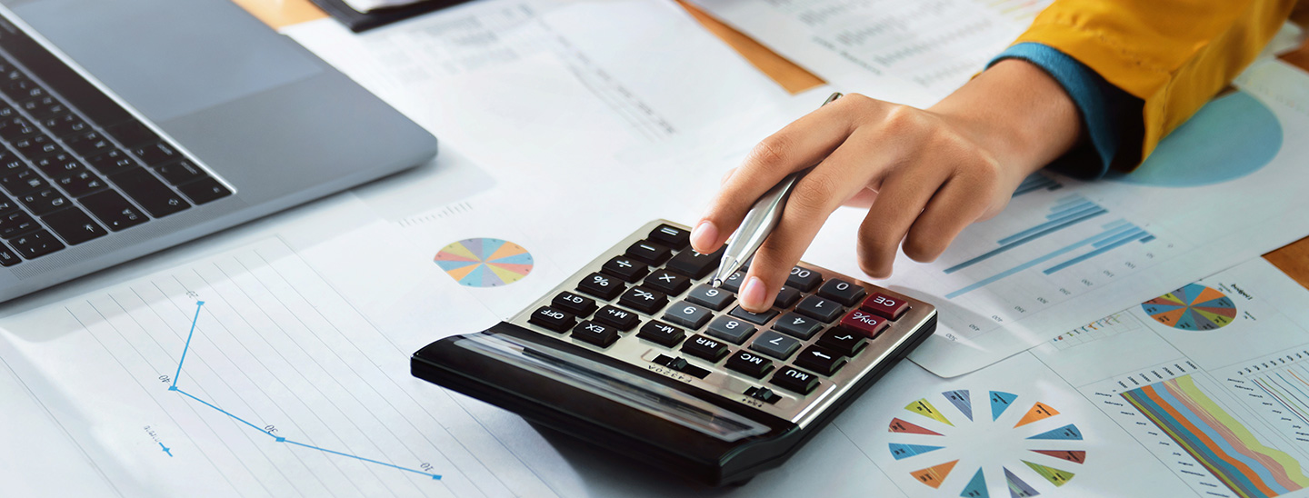 Commerce, Accounting & Finance - Deakin University Lancaster University ...